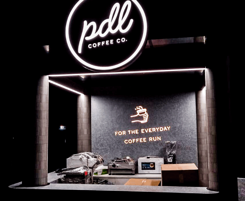 Custom Retail Signage Services Dubai - Smart Display Solutions - VAAO